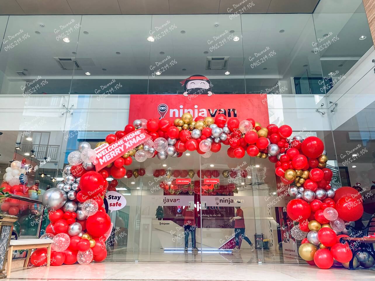 Trang trí văn phòng Ninjavan nhằm ngày Noel - gudecorate.com